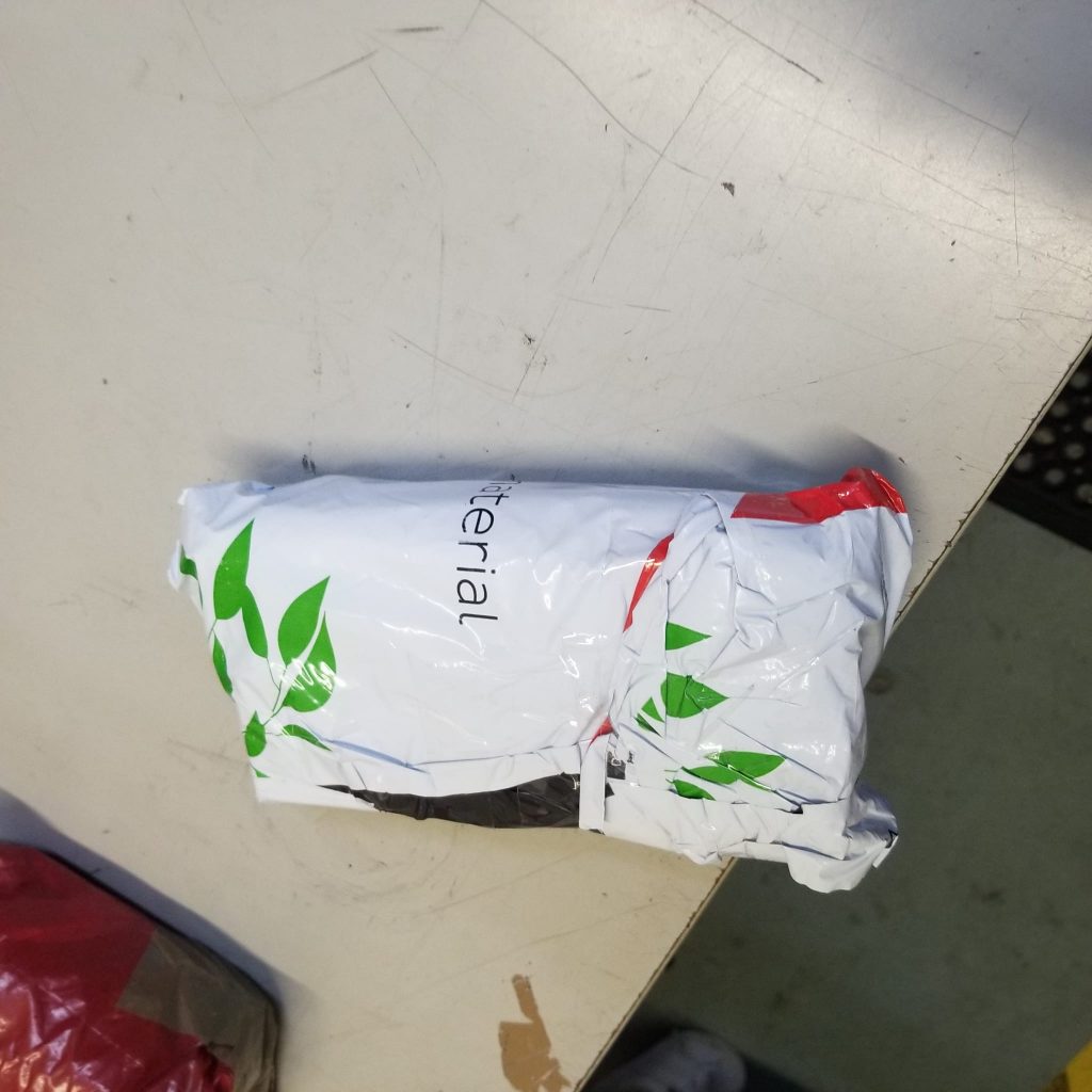 How to Package Your Phone for Trade-In 📦📱