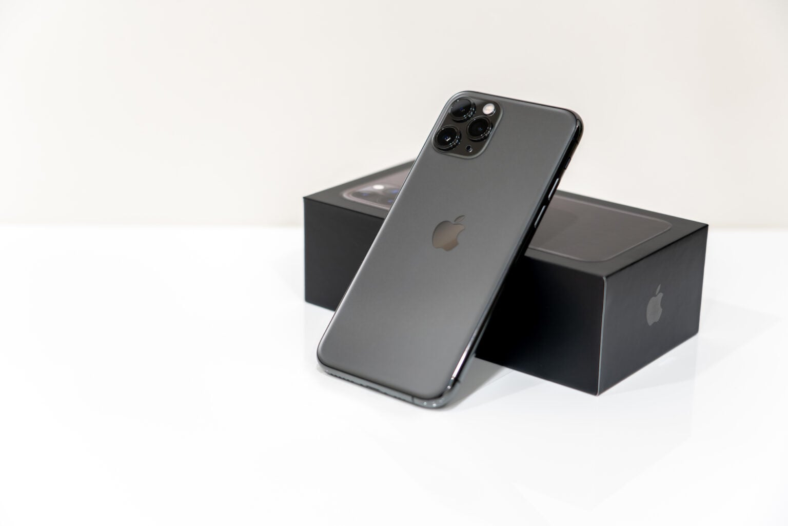 iPhone 11, Pro & Pro Max Storage Capacity Guide (2025)