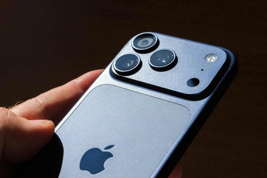 What is a Flagship Phone? 📱💎